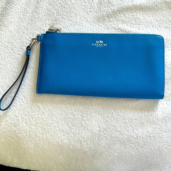 Coach | Bags | Coach Vibrant Blue Wristlet | Poshmark
